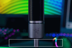 The Razer Serien Emote features an LED display for showing emoticons ...